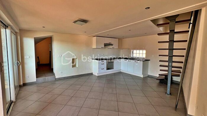 La Buisse : Appartement 3 pièces à vendre