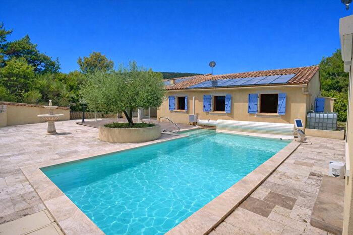 Maison à vendre - Plan-dAups-Sainte-Baume - 6 pièces - 4 chambres