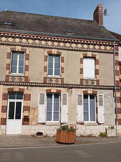 Maison 7 pièces à Dangeau, à louer