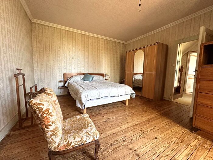 Maison à vendre - Saint-Denis-des-Murs - 4 pièces - 2 chambres