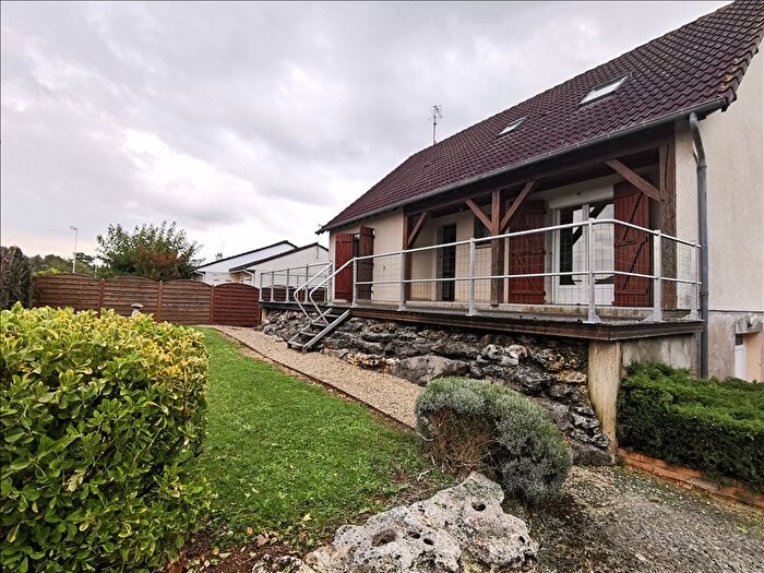 Maison 6 pièces à Saint-Florent-sur-Cher, à louer