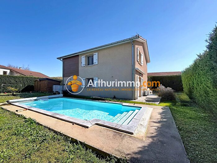 Maison à vendre - Bourgoin-Jallieu - 6 pièces - 5 chambres