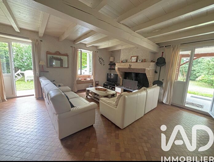 Maison à vendre - Le Tuzan - 8 pièces - 5 chambres