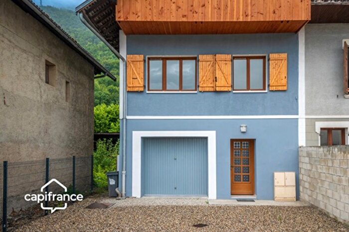 Maison 4 pièces à Monthion, à vendre