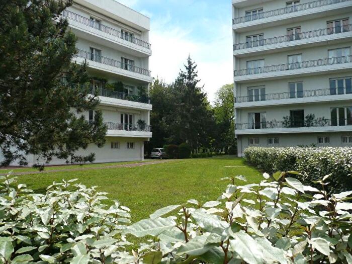Le Bouscat, Centre-ville, Robert Schuman : Appartement 5 pièces à louer