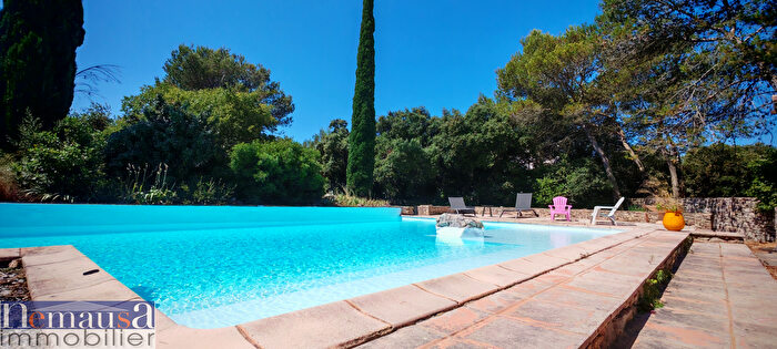 Maison 9 pièces à Nîmes, à vendre