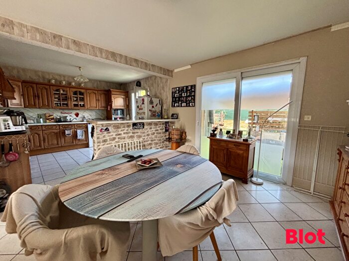 Maison 6 pièces à vendre - Noyal-Châtillon-sur-Seiche