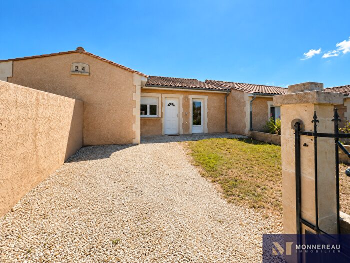 Barbezieux-Saint-Hilaire - Maison 3 pièces à vendre