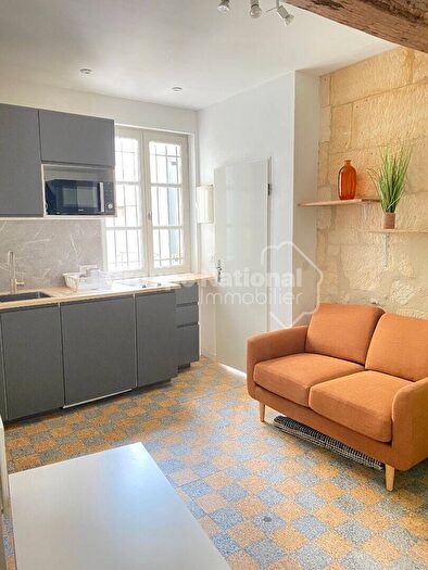 Appartement 1 pièce à louer à Centre Ville-La Roquette, Arles