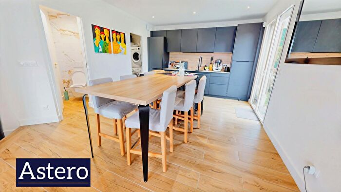 Maison à vendre - Rueil-Malmaison, Plateau - 6 pièces - 4 chambres