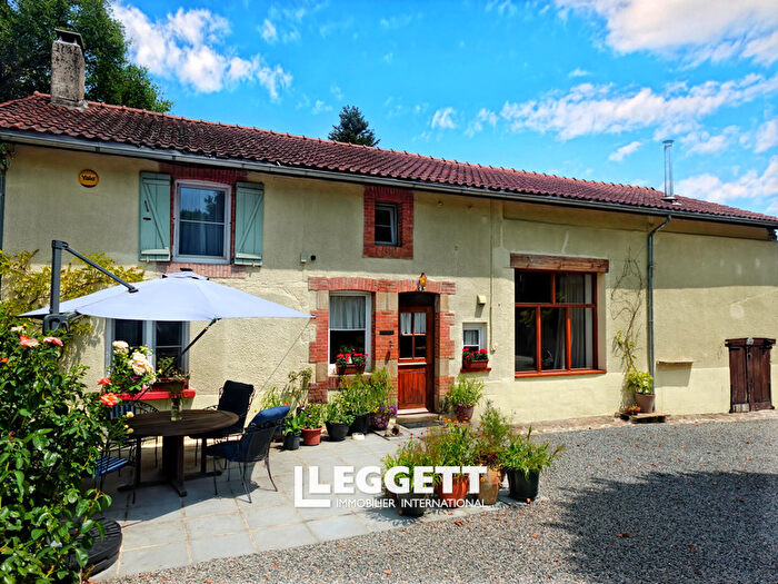 Maison 8 pièces à Champsac, à vendre