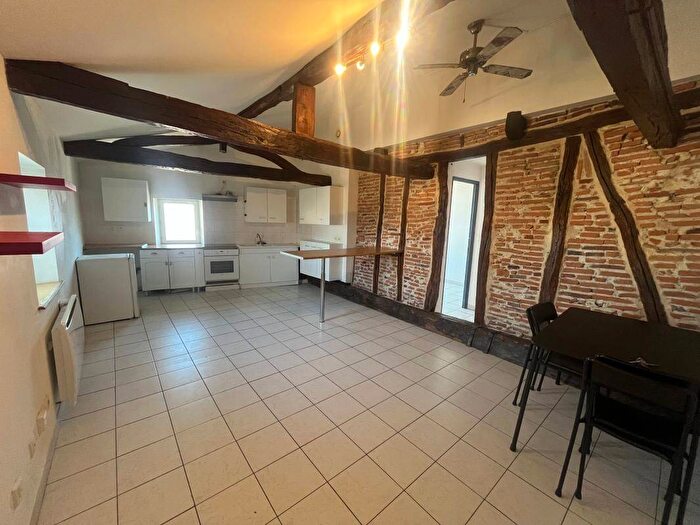 Appartement à louer - Centre Ville, Castres - 1 pièce