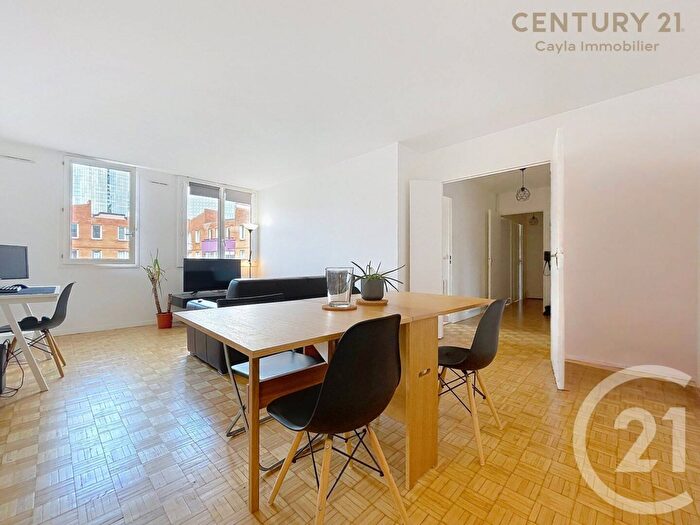 Appartement à louer - Puteaux - 3 pièces - 2 chambres