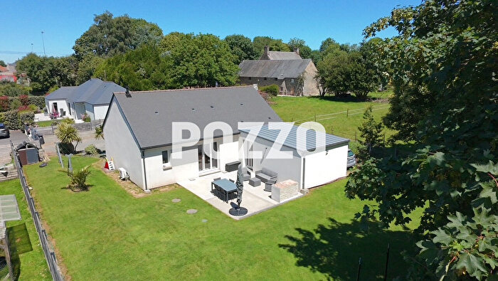 Saint-Jean-des-Champs - Maison 5 pièces à vendre