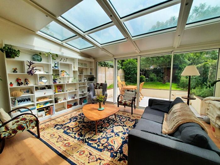 Maison à louer - Quartiers Nord-Ouest, Saint-Martin - 6 pièces - 4 chambres