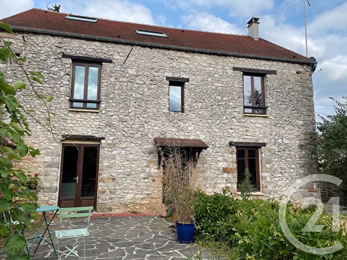 Maison 6 pièces à louer à Féricy