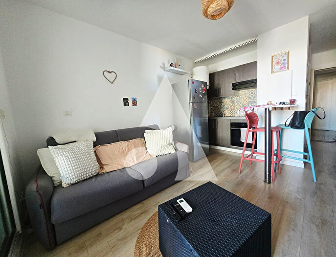 Appartement à vendre - Saint-Denis, La Source - 1 pièce