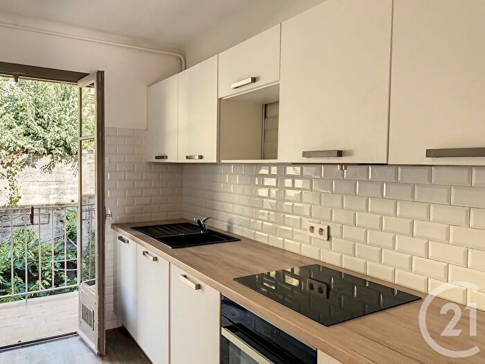 Appartement 4 pièces à Grasse, Centre-ville Nord, à louer