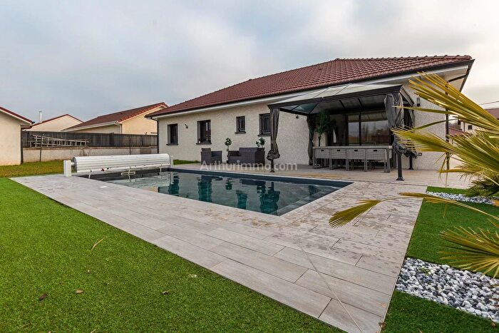 Maison à vendre - Vézeronce-Curtin - 5 pièces - 4 chambres