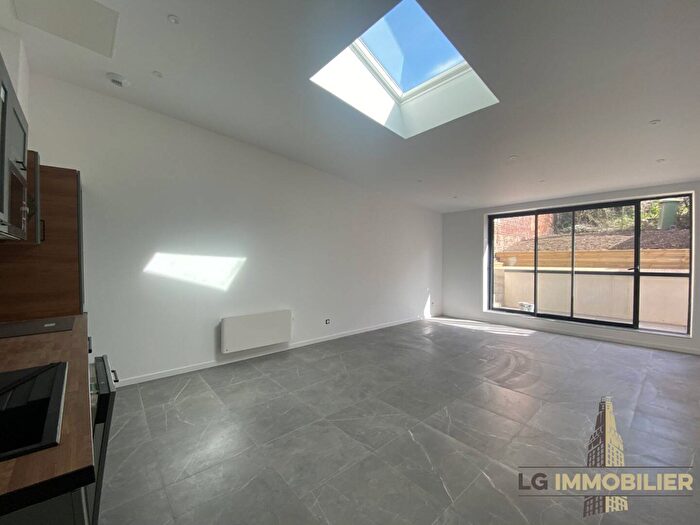 Maison à louer - Vers-sur-Selle - 4 pièces - 3 chambres