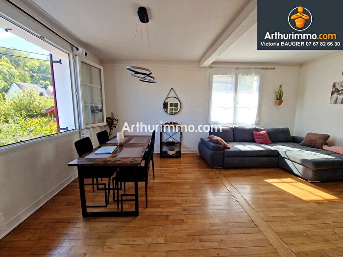 Maisons à vendre et appartements à louer - 3