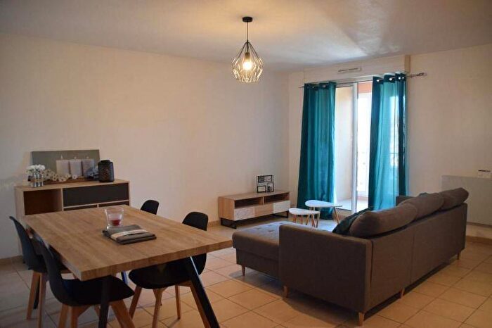 Appartement à louer - Villeneuve-lès-Béziers - 2 pièces - 1 chambre