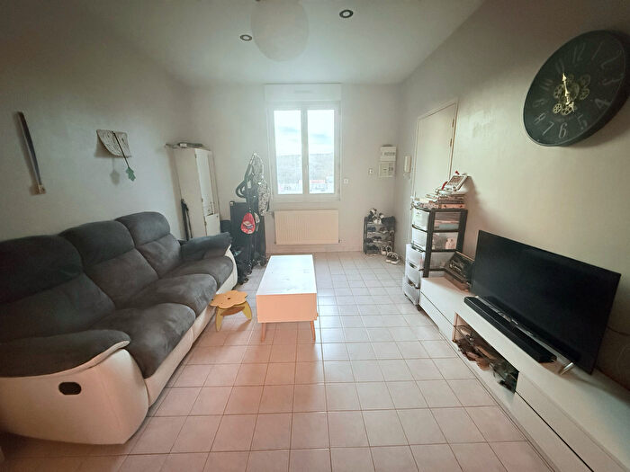 Appartement à vendre - Saint-Benoît - 3 pièces - 2 chambres