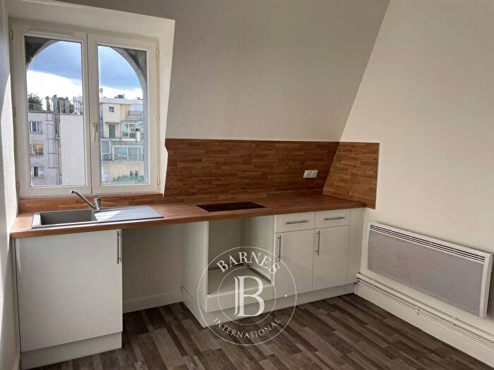 Appartement à louer - Charles Laffitte, Neuilly-sur-Seine - 1 pièce