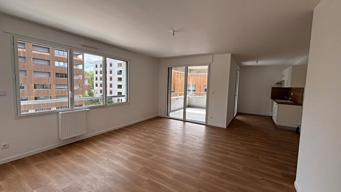 Appartement à louer - Nantes, Nantes Erdre, La Beaujoire, Saint-Joseph de Porterie - 4 pièces - 3 chambres