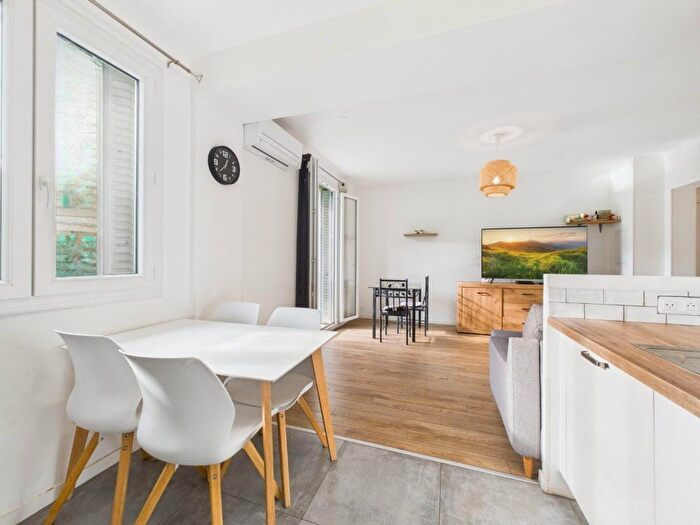 Appartement à vendre - Ajaccio, La Viletta, Pietrina, Gare - 3 pièces - 2 chambres