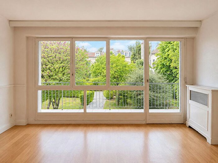 Appartement 4 pièces à vendre - Nanterre, Centre-ville