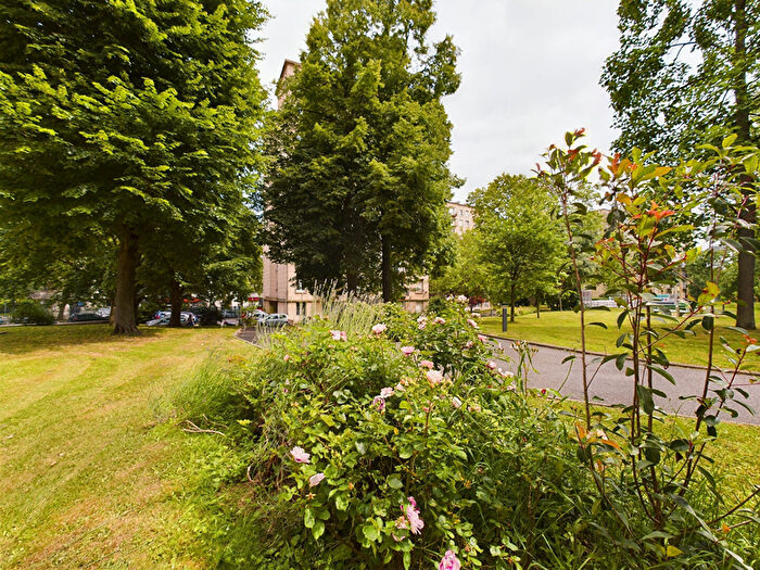 Appartement à vendre - Paris e , Gambetta - 4 pièces - 3 chambres