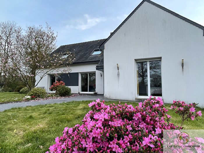 Maisons à vendre et appartements à louer - 1