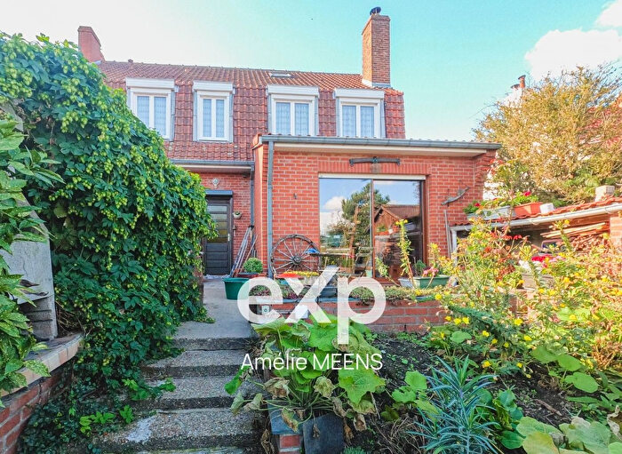 Esquelbecq : Maison 6 pièces à vendre