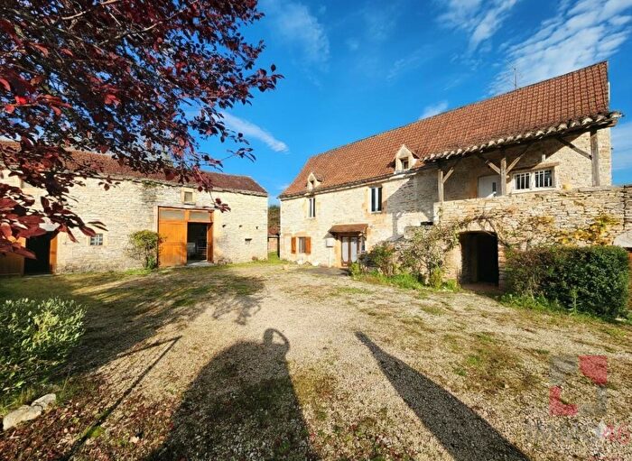 Maison à vendre - Saint-Médard - 7 pièces - 4 chambres