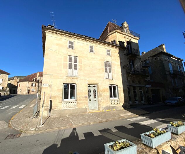 Maison à vendre - Saint-Cyprien - 8 pièces - 2 chambres