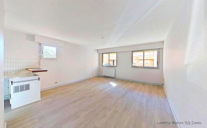 Appartement à vendre - Pau, Le Hameau - 2 pièces - 1 chambre