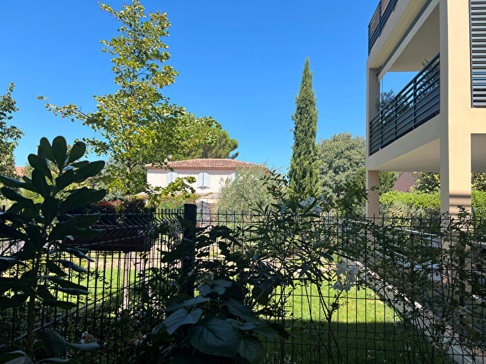 Appartement à vendre - Aix-en-Provence, Puyricard, Célony - 2 pièces - 1 chambre