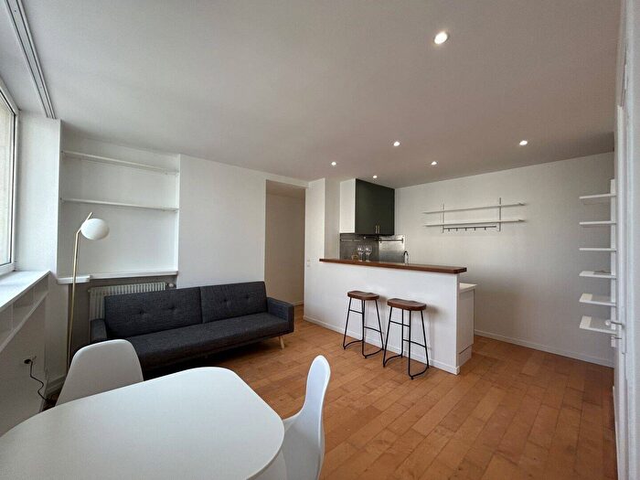 Appartement à louer - Agent Sarre-Centre-Les Vallées-La Garenne, Colombes - 2 pièces - 1 chambre