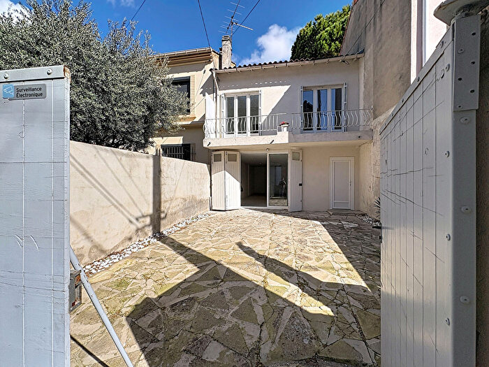 Maison à vendre - Avignon, Saint-Ruf - 4 pièces - 3 chambres