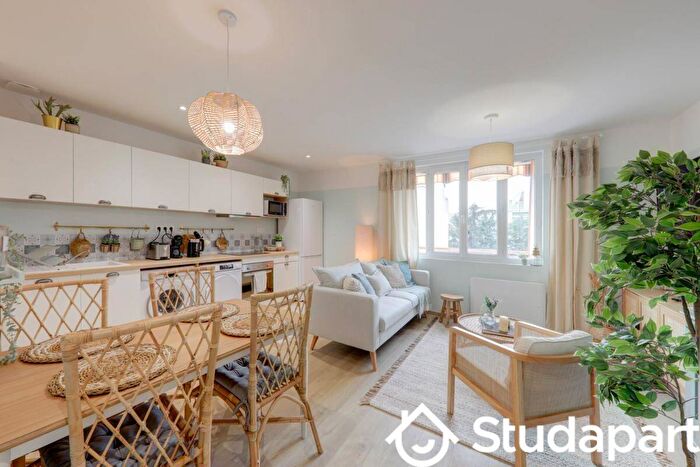 Appartement à louer - Préfecture Liberté, Lyon ème arrondissement - 1 pièce - 3 chambres