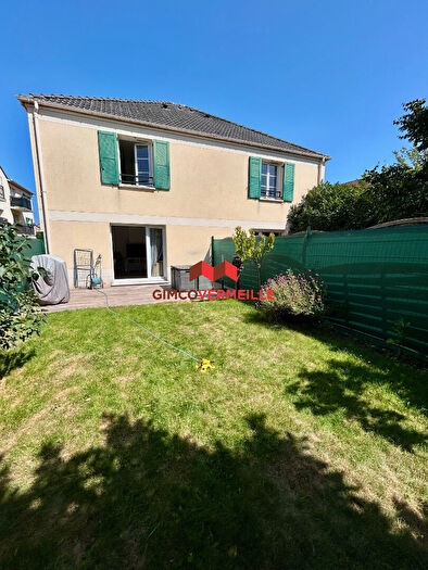 Carrières-sous-Poissy, Les Oiseaux : Maison 4 pièces à louer