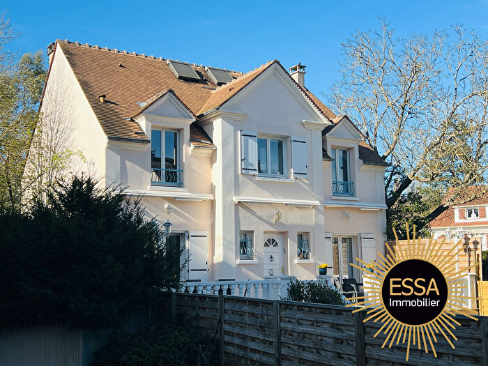 Maison à vendre - Le Chesnay, Glatigny, Rueil - 9 pièces - 6 chambres