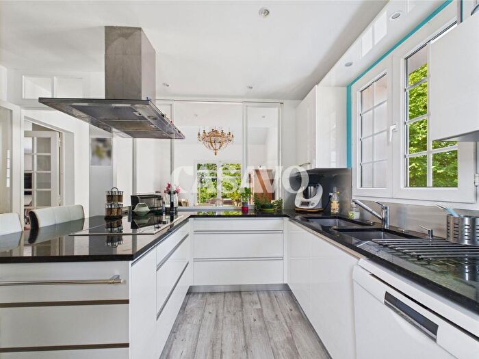 Maison à vendre - Sainte-Pazanne - 8 pièces - 6 chambres