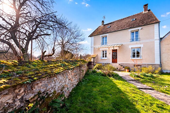 Maison à vendre - Fontenay-Trésigny - 5 pièces - 4 chambres