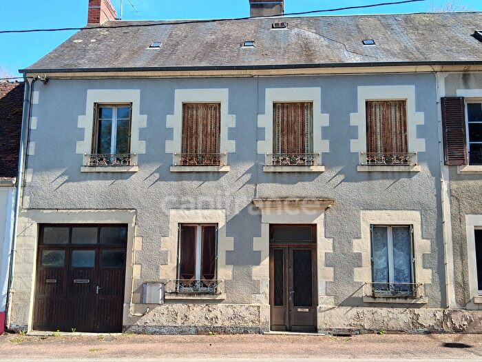 Maison 7 pièces à vendre à Châteauneuf-Val-de-Bargis