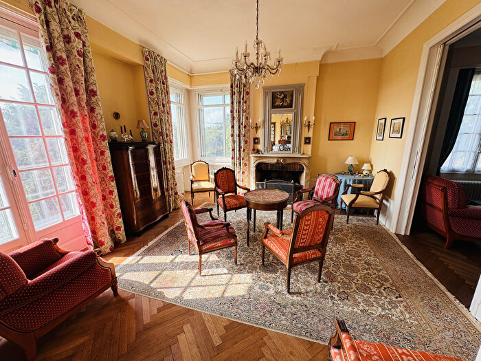 Maison à vendre - Poitiers, Sud - 10 pièces - 7 chambres