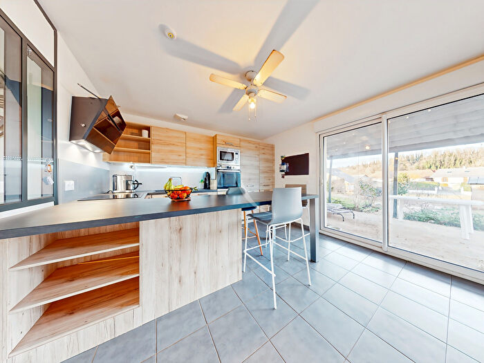 Maison à vendre - Hauteville-sur-Fier - 4 pièces - 3 chambres