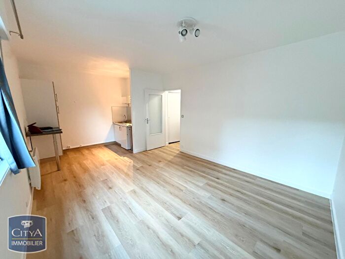 Appartement à louer - Caen, Saint-Jean Etudes, Saint-Gilles - 1 pièce