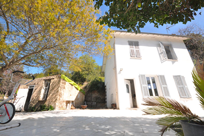 Maison 3 pièces à vendre - Nice, Madeleine